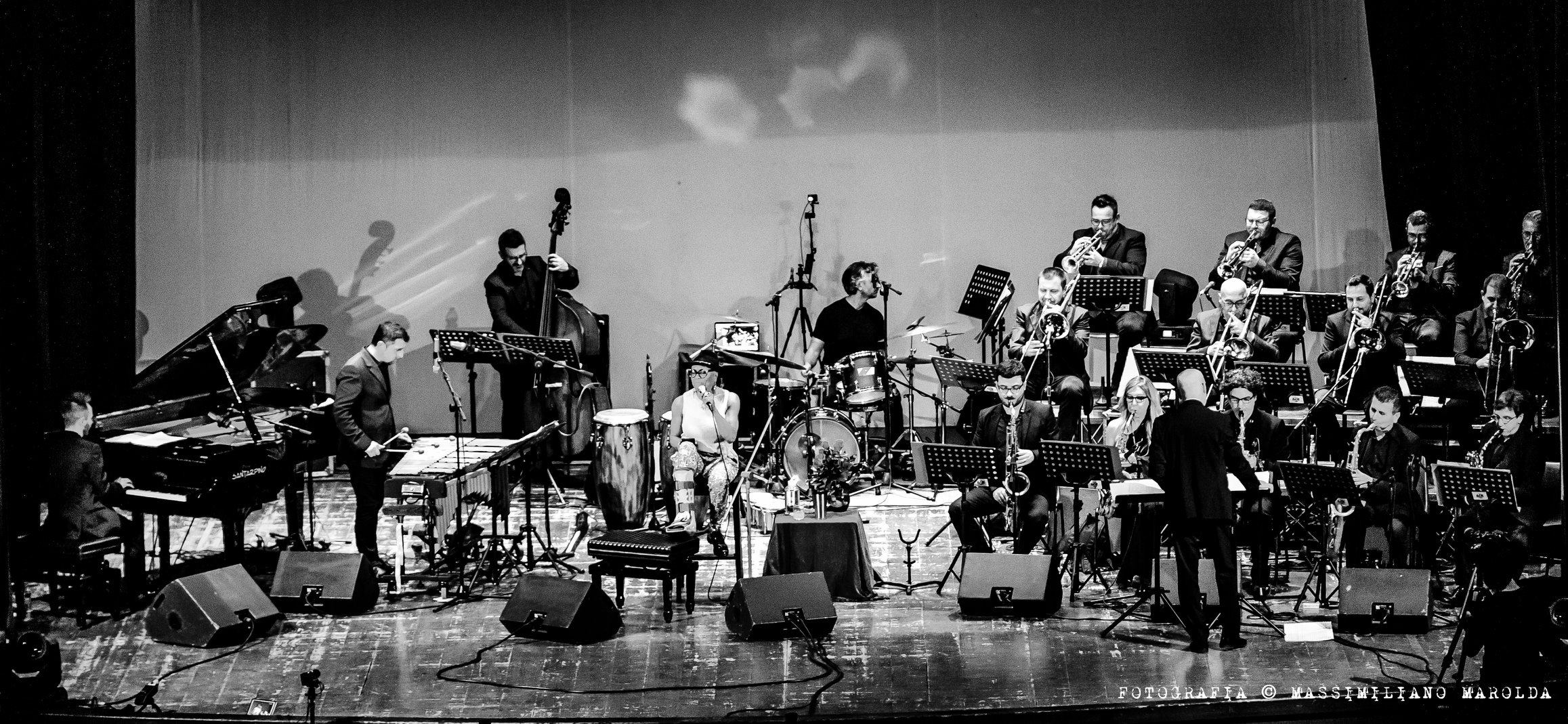 Anthony Strong e la Salerno Jazz Orchestra a Pompei per il Jazz Day ...