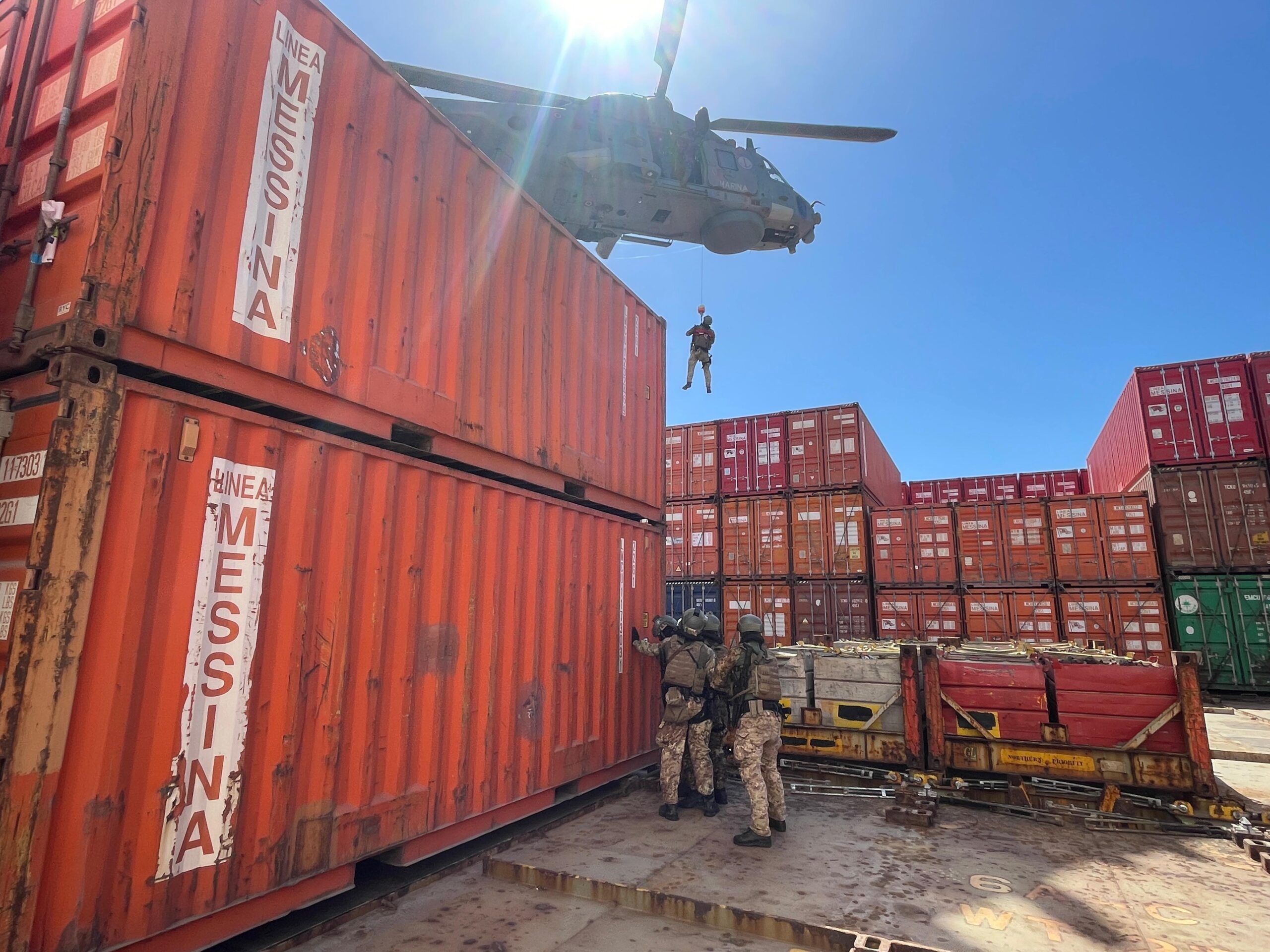 I Fucilieri della San Marco sulla Jolly Oro - Gente e Territorio